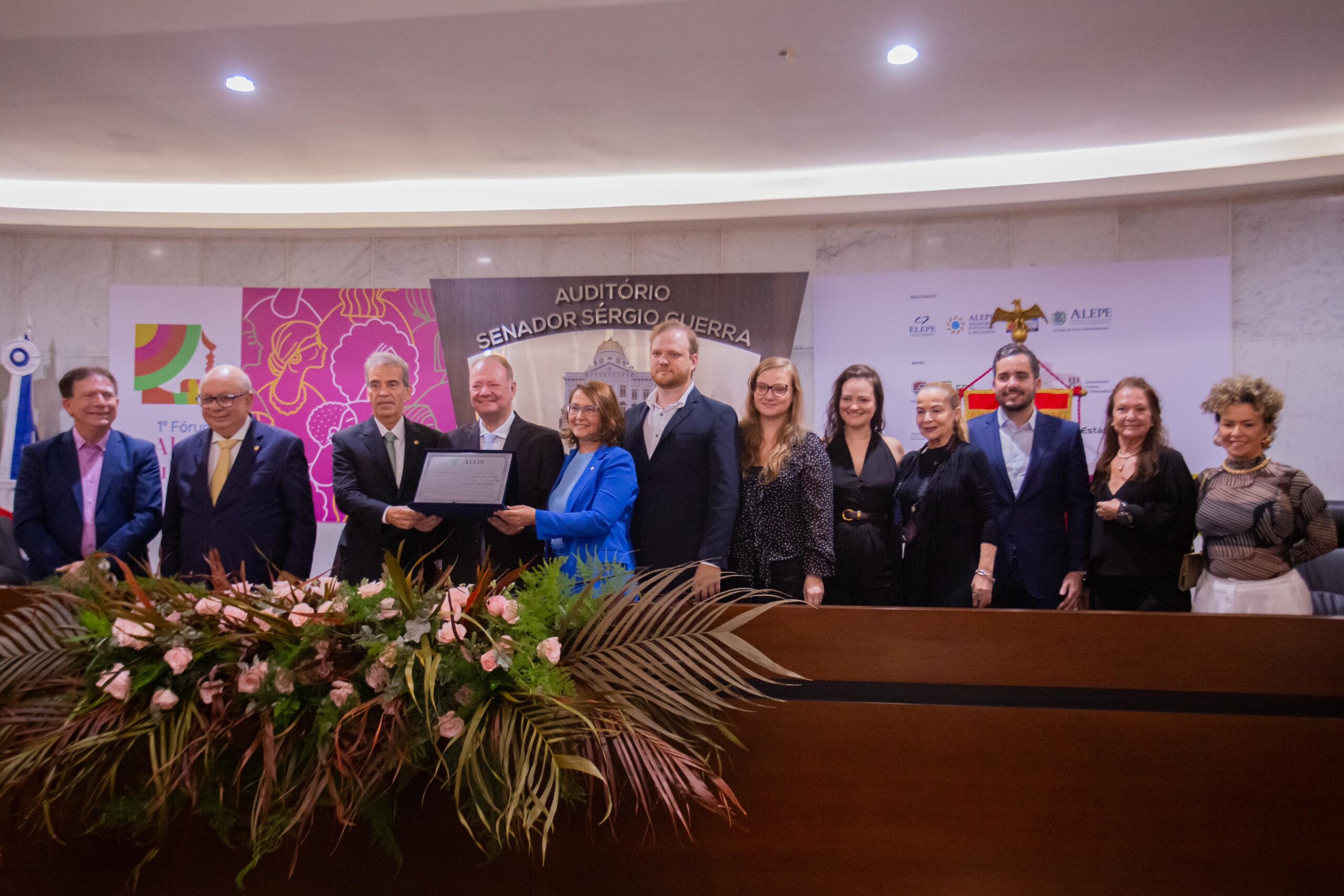 Paixão de Cristo de Nova Jerusalém tem noite de homenagem na Alepe ...